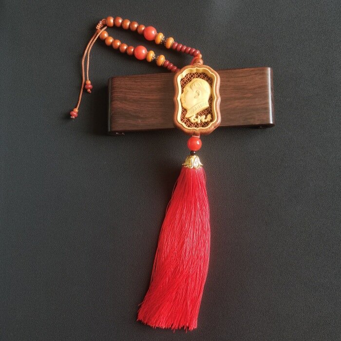 Подвеска для автомобиля из персикового дерева и самшита, деревянный подарок, изысканно вырезанное украшение для зеркала заднего вида, декоративный элемент для салона автомобиля.