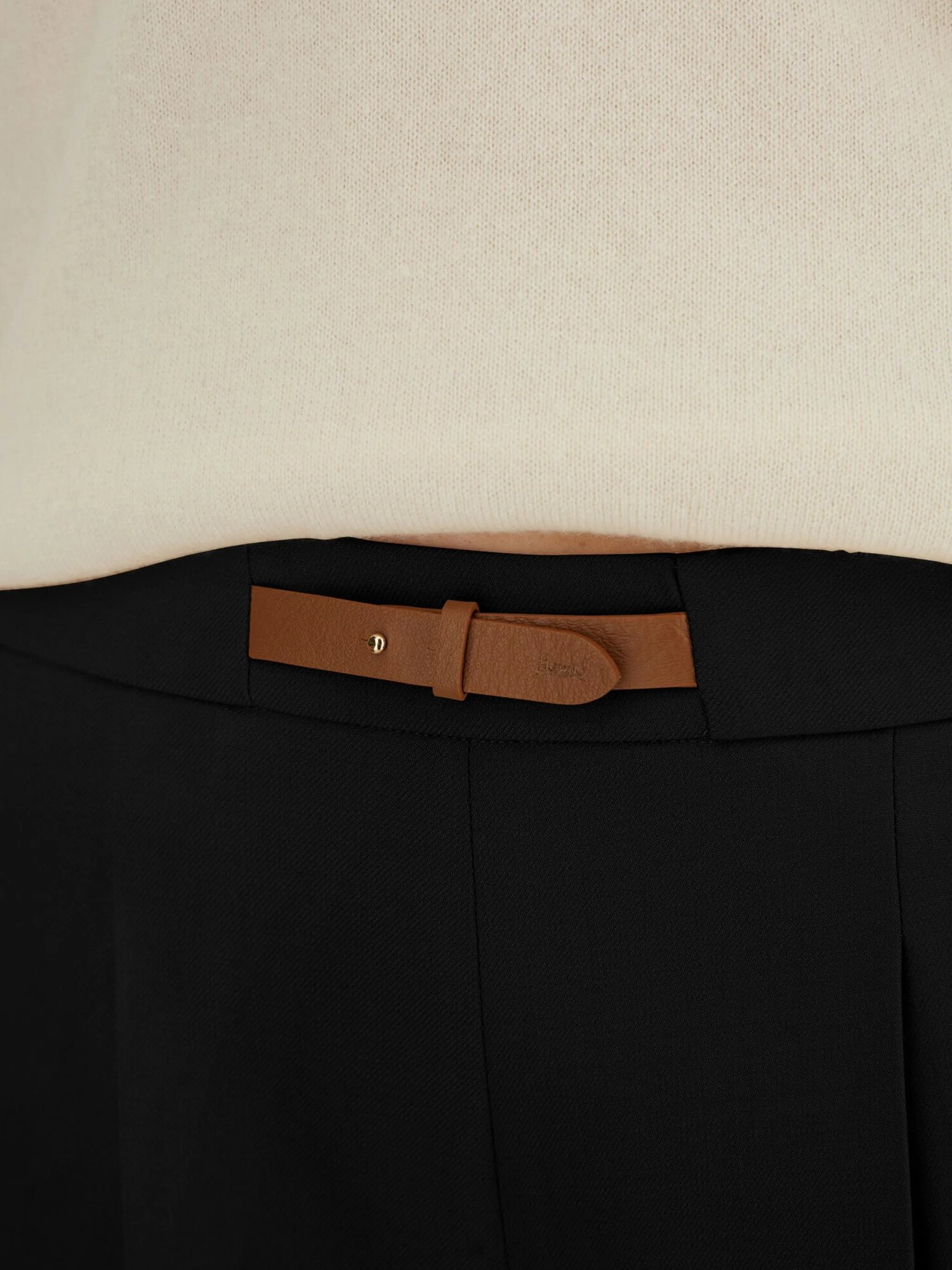Брюки Herno Leather strap pleated trousers, размер 40 — фото 1