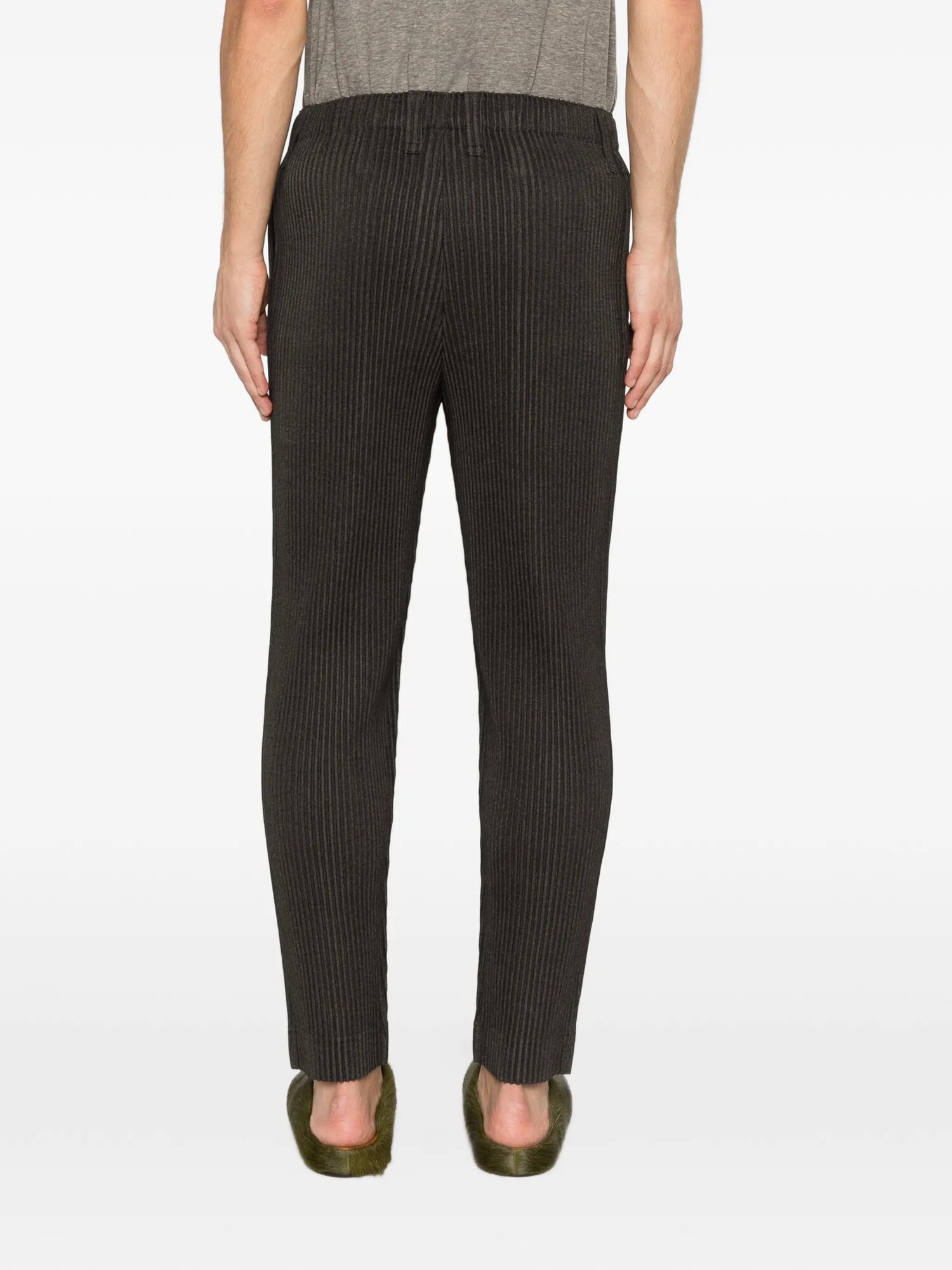 Брюки HOMME PLISSE ISSEY MIYAKE Pleated trousers, размер 48 — фото 1