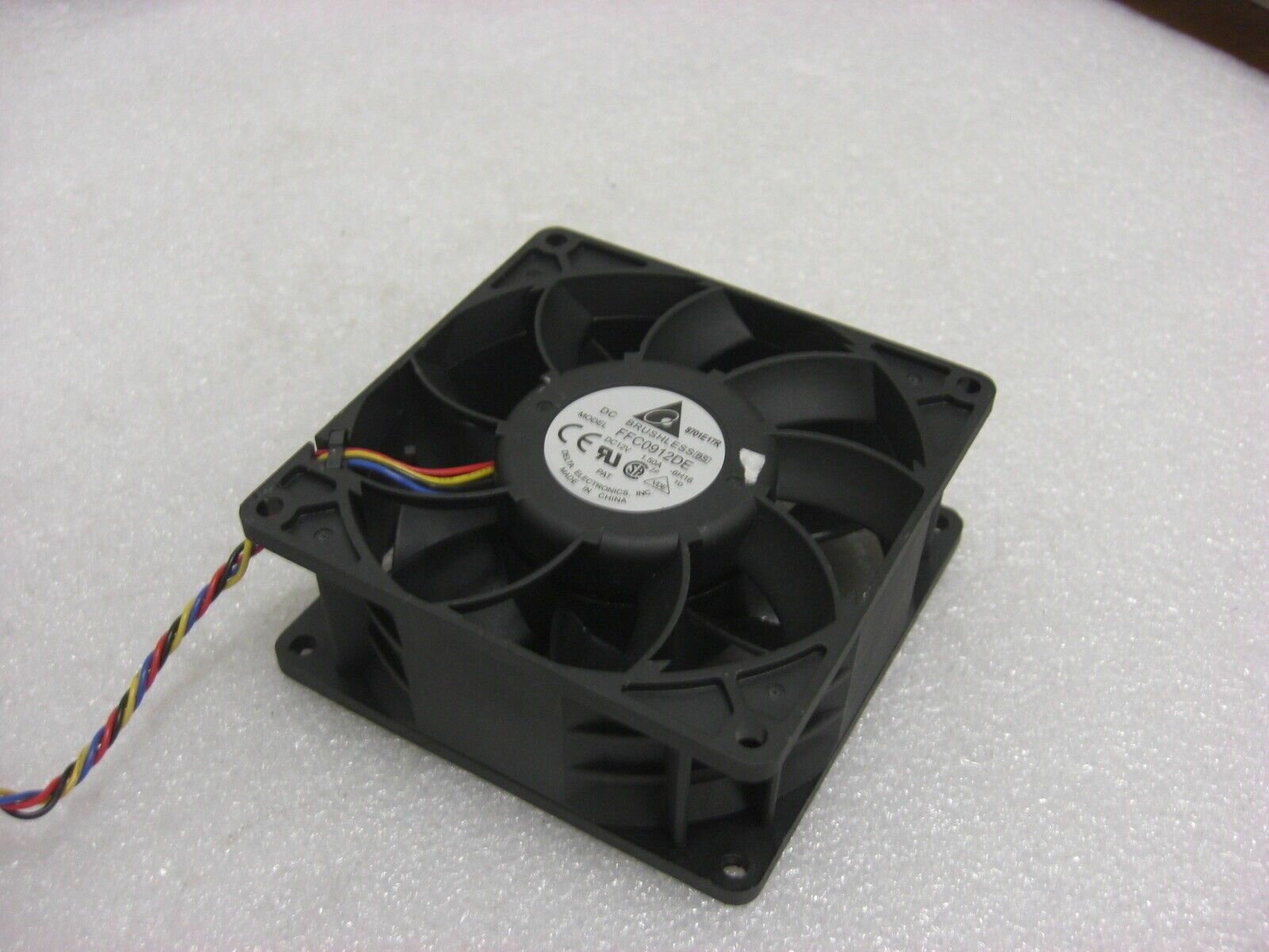 Вентилятор Delta Electronics FFC0912DE 12V