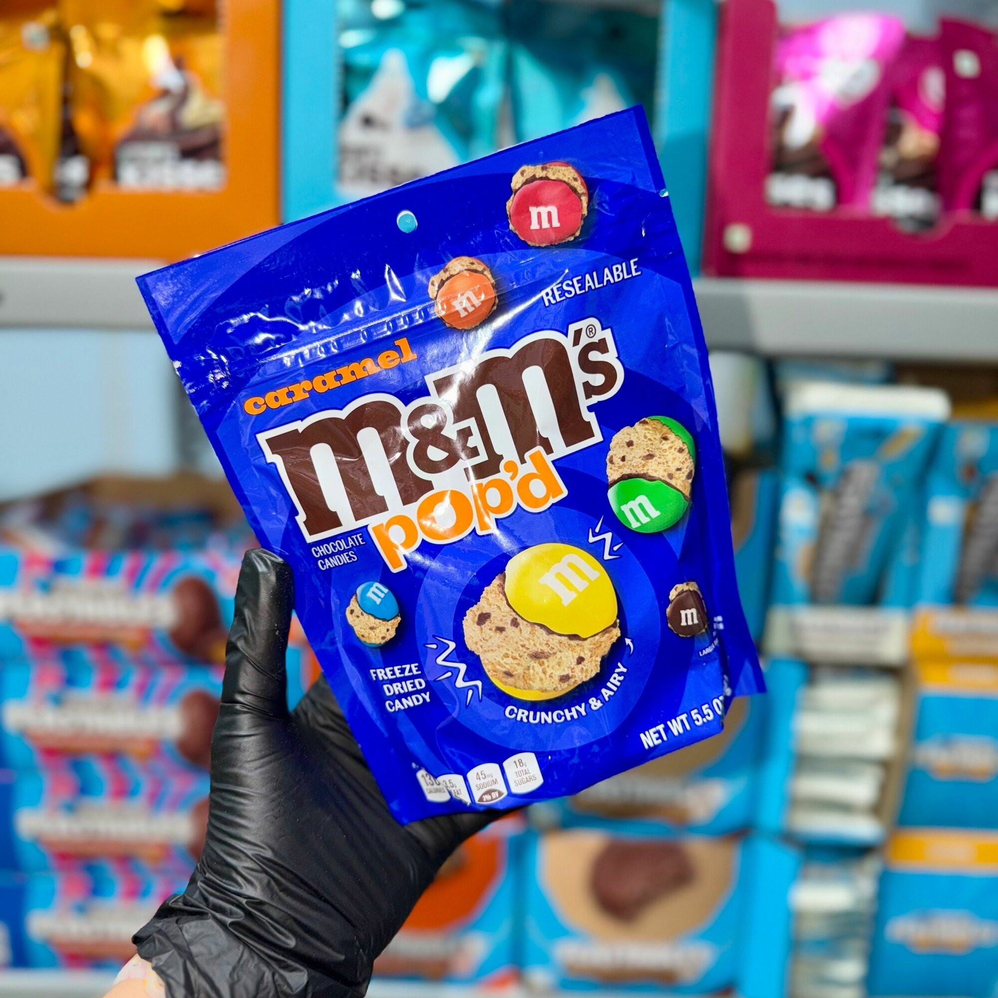 Шоколадное драже M&m's pop'd caramel Crunchy&Airy/эм энд эмс фриззи заморозки с печеньем 155 гр.