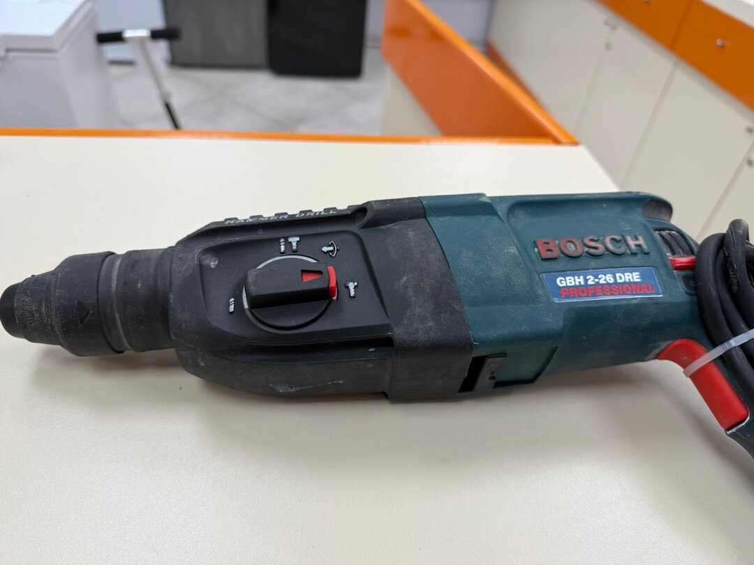 Перфоратор Bosch 2-24DRE, б/у, уценка