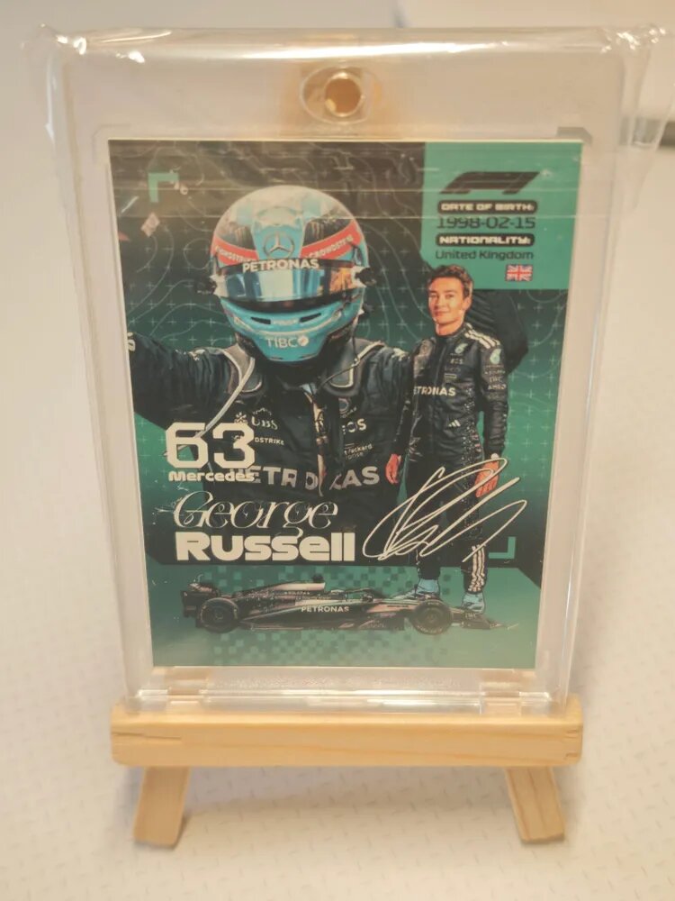 Коллекционные карточки Topps F1 Racing Car, коллекционные карточки, специальные карточки GEORGE RUSSELL