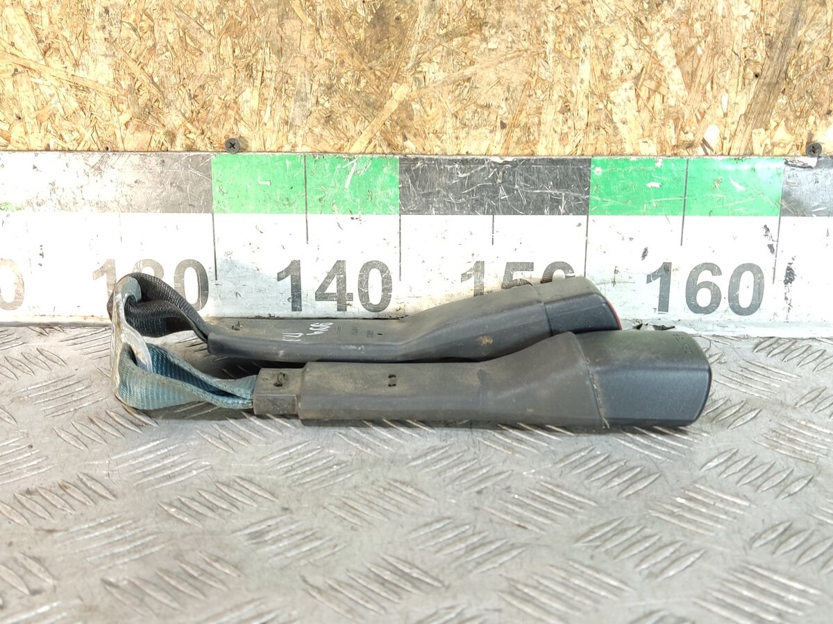 Ответная часть ремня безопасности TOYOTA Camry v50 7347006170C0