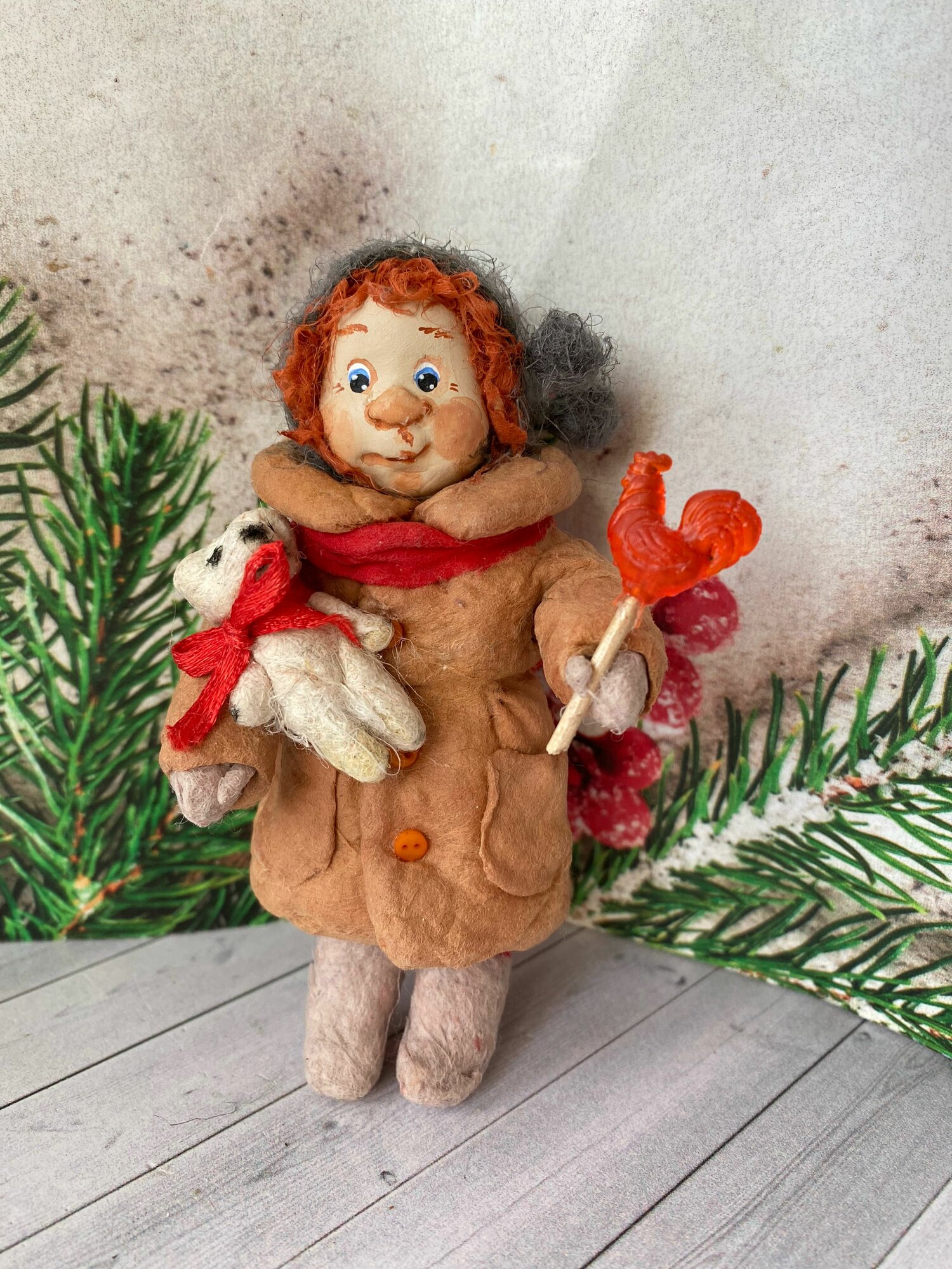 Ватная елочная игрушка Девочка с мишкой .