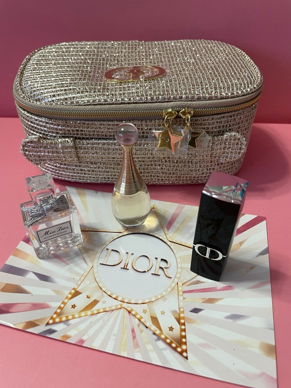 Dior набор косметики с парфюмом Holiday 2025