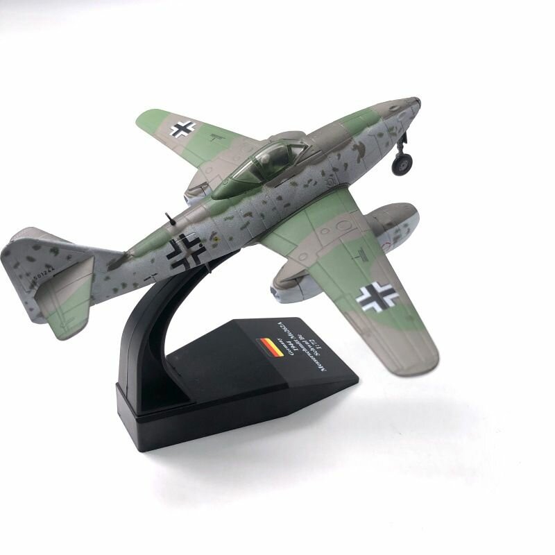Сборная модель Самолет Немецкий реактивный истребитель "Me-262" Масштаб 1/72