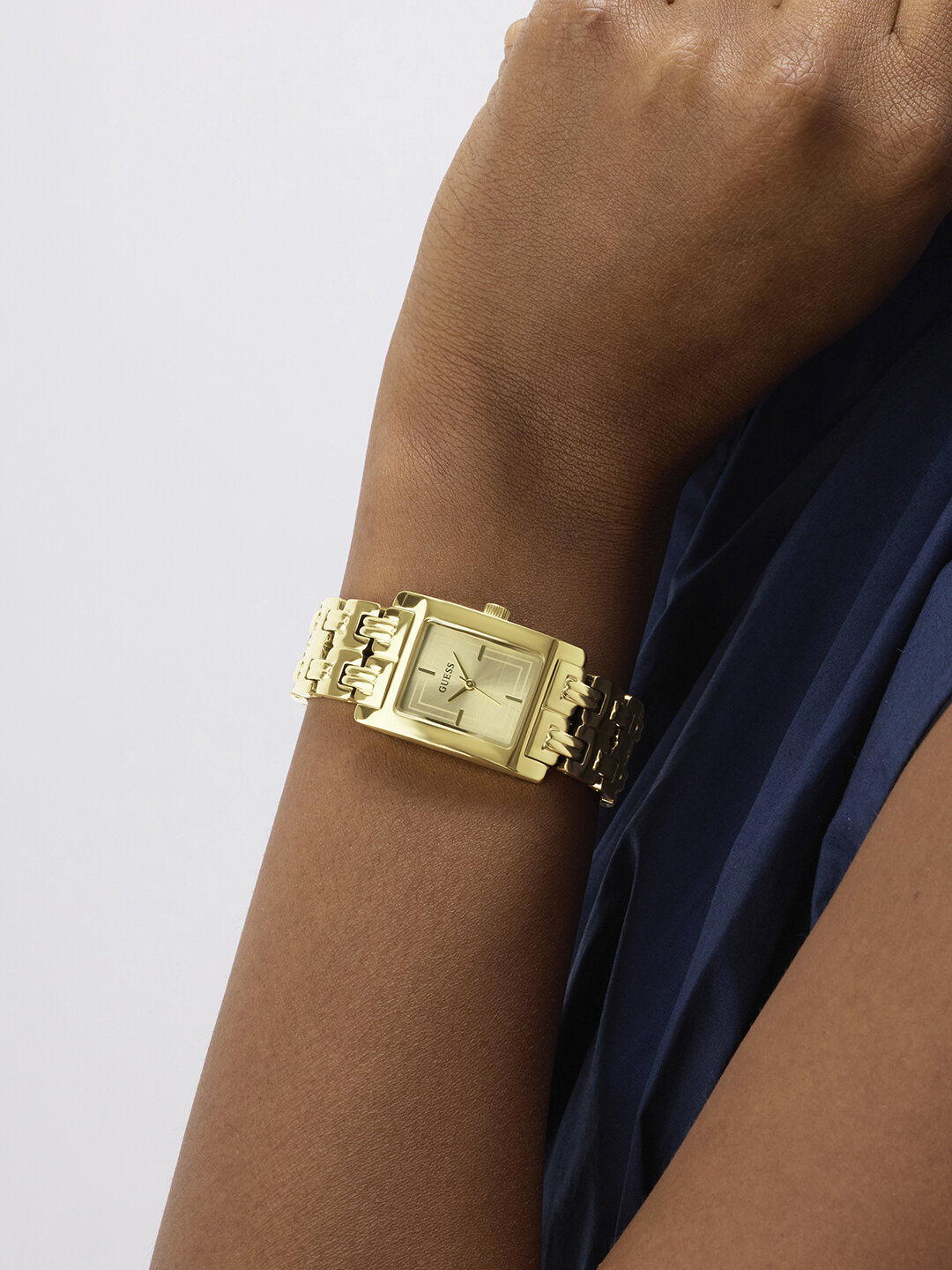 Наручные часы GUESS