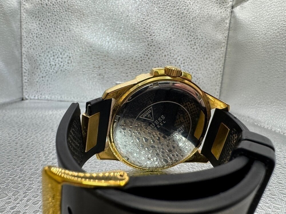 Наручные часы GUESS — фото 1