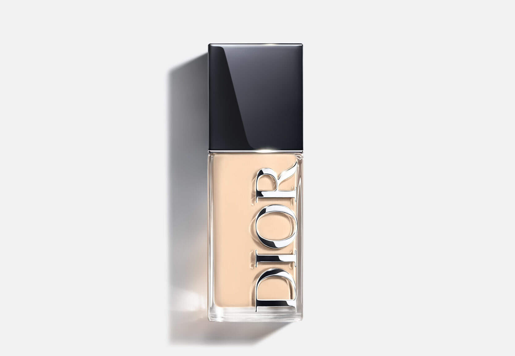 Тональный флюид DIOR Forever Skin Glow 30 мл | Сияющий финиш, SPF 25 и уход 24 ч | Тон 1W Warm