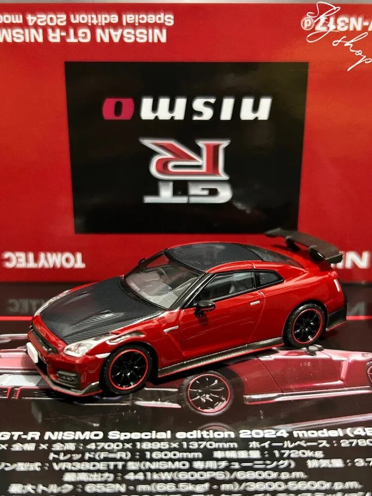 Машинка tomica LIMITED VINTAGE TLV 1:64 LV-N317d NISSAN GT-R NISMO Special edition 2024 model (red)
