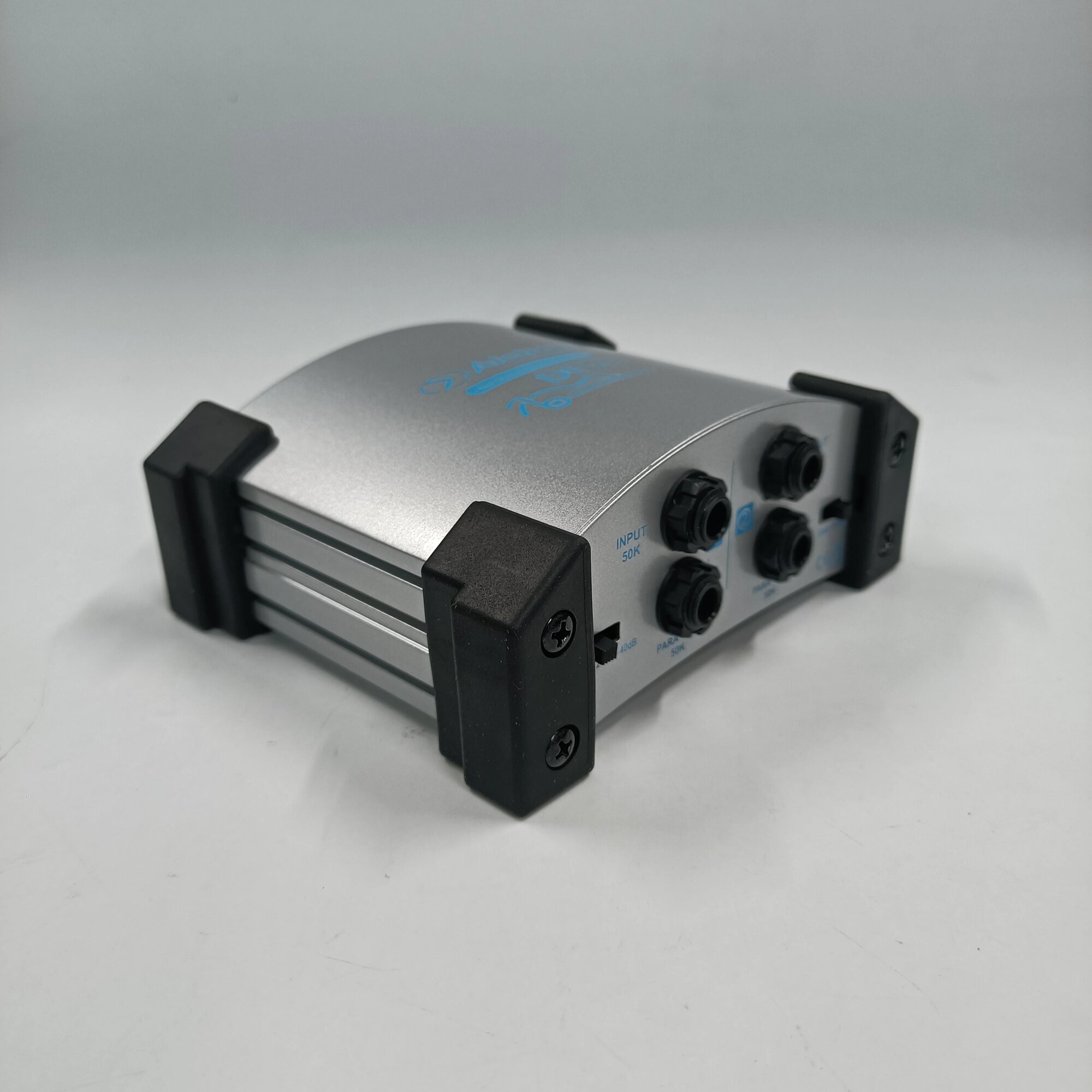 Alctron DI-120 DI-бокс стерео, белый