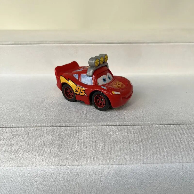 Коллекционная модель машинки Disney Pixar Cars Красный, A