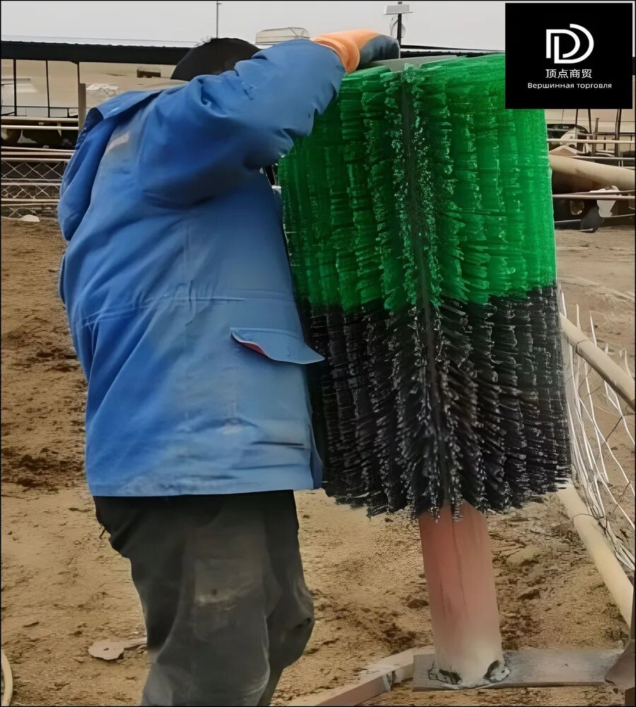 Массажная щетка 435 мм для премиального ухода за КРС и лошадьми, зеленая