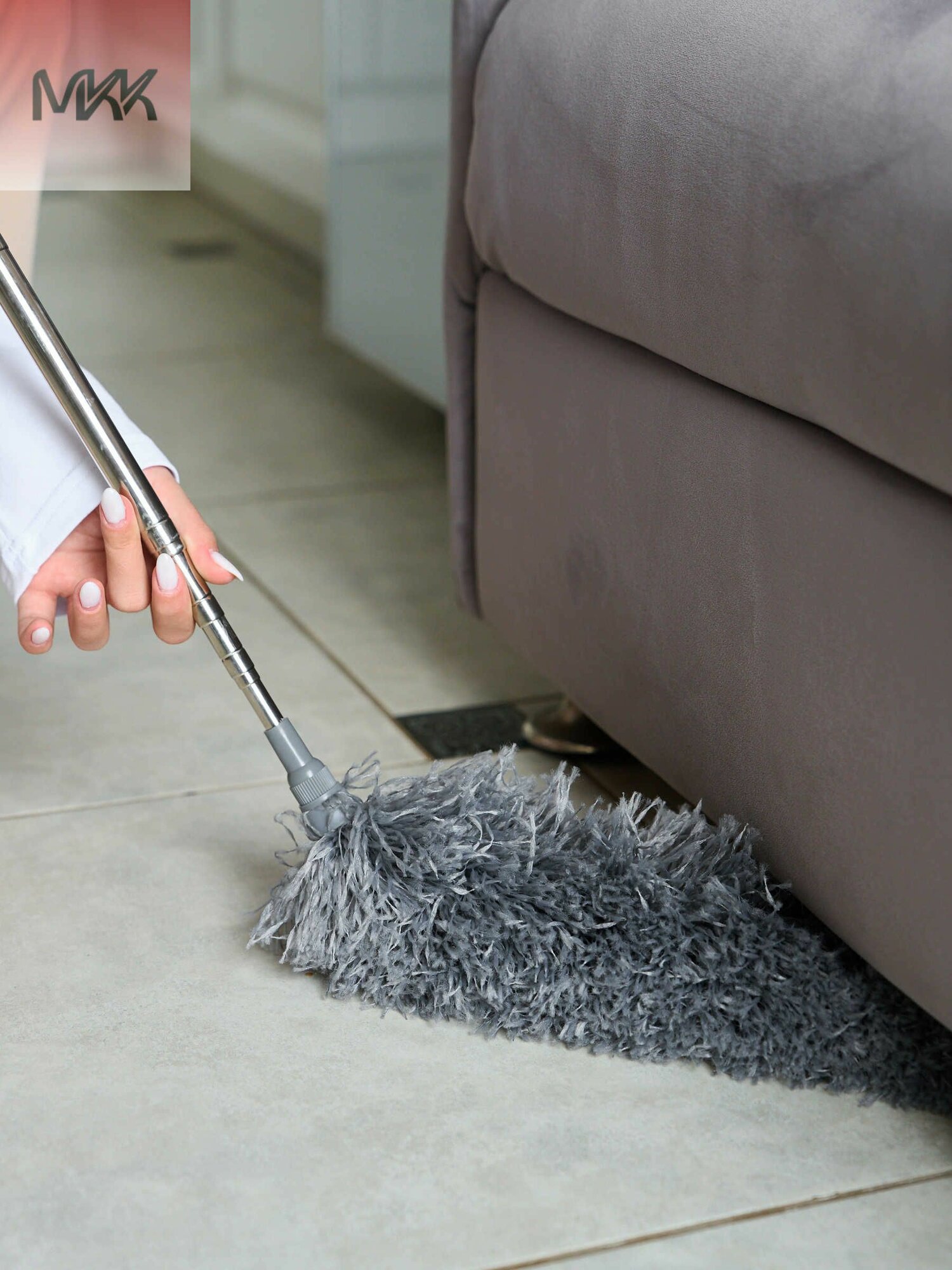 Пипидастр антистатическая щетка. Щетки для уборки пыли гибкая с длинной телескопической ручкой 2.4 м. Очистка потолков, батарей, щелей, труднодоступных мест, в квартире и машине.