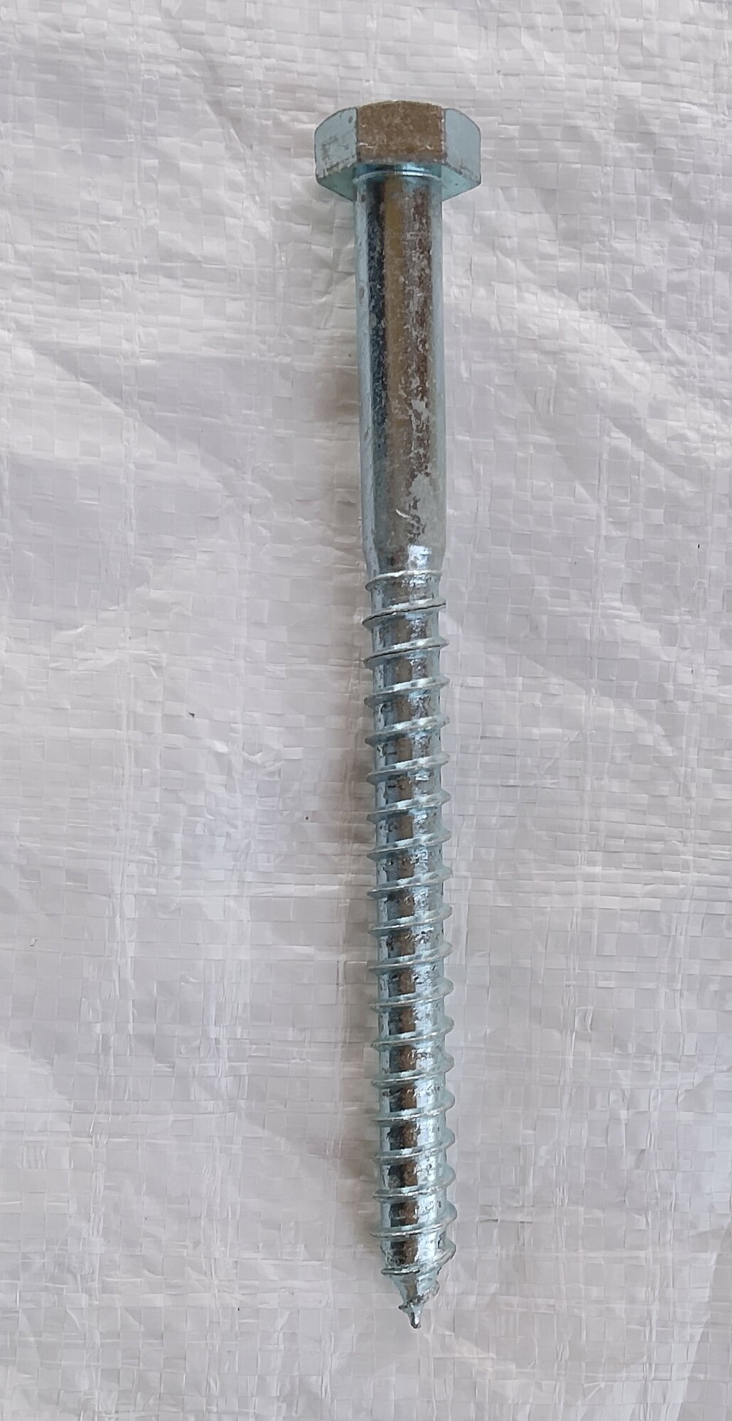 Шуруп - глухарь для деревянных лаг и реек с шестигранной головкой D 12 х 150 мм. в комплекте 25 штук.