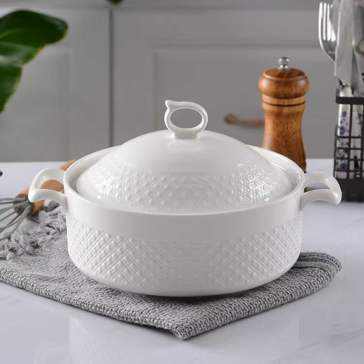 Керамическая супница с крышкой и ручками стильная и практичная посуда для супов, рагу и подачи блюд