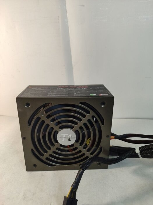 Блок питания Thermaltake TR2 RX-450AL3CC 450W 6Pin 2XSataX3 PN:W0146 ATX 12V 2.3