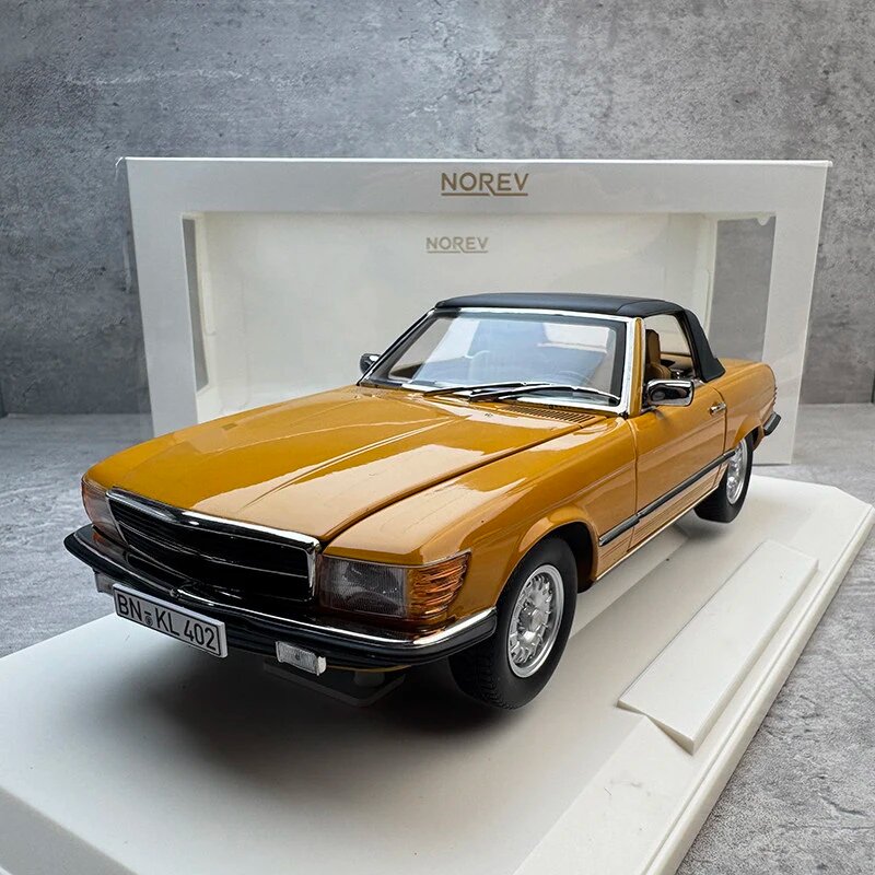 NOREV коллекционная модель 450 SL 1:18