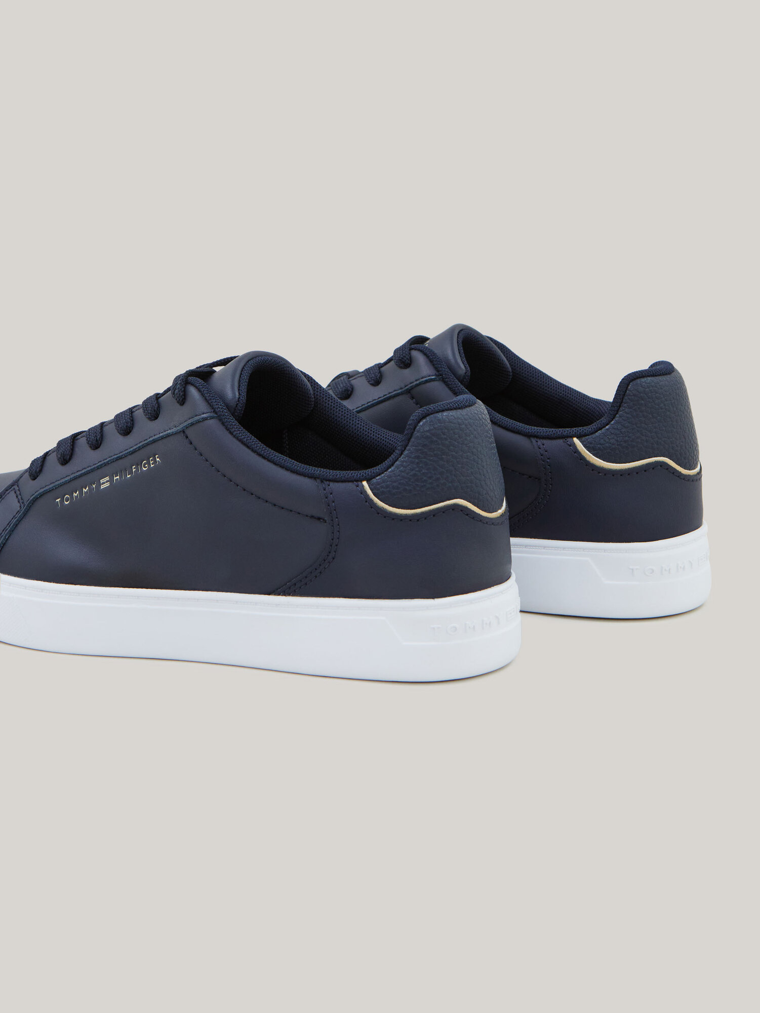Кеды TOMMY HILFIGER ESSENTIAL COURT SNEAKER, размер 36 EU, темно-синий — фото 1