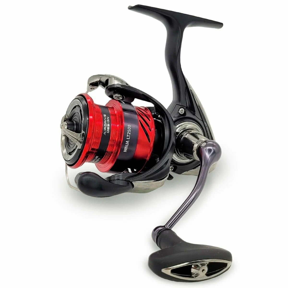 Катушка спиннинговая безынерционная Daiwa 23 NINJA LT 4000-C