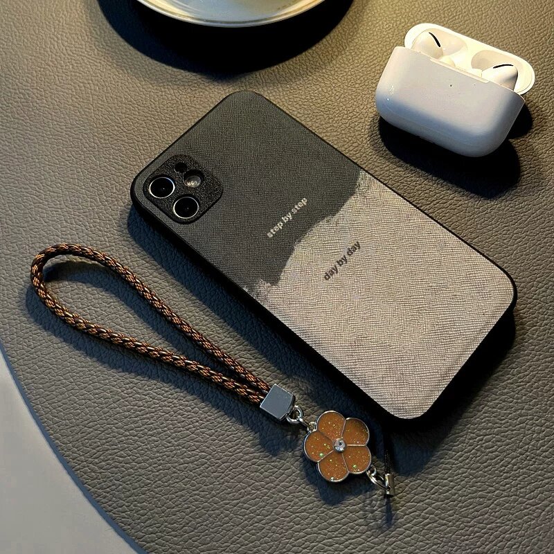 Чехол для iPhone 13 Mini из кросс-графического кожаного материала модель 1143, цвет цемент, силиконовая защита с шнурком