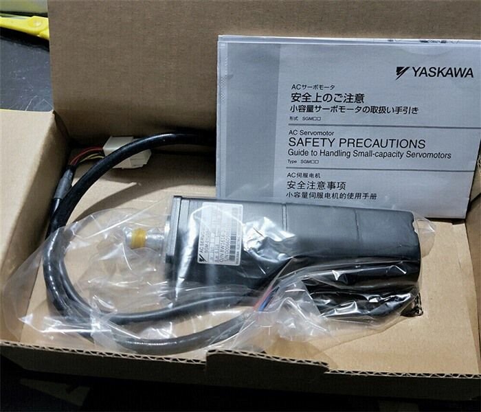 Модуль YASKAWA SGM-A8A3TA11 SERVO MOTOR SGMA8A3TA11