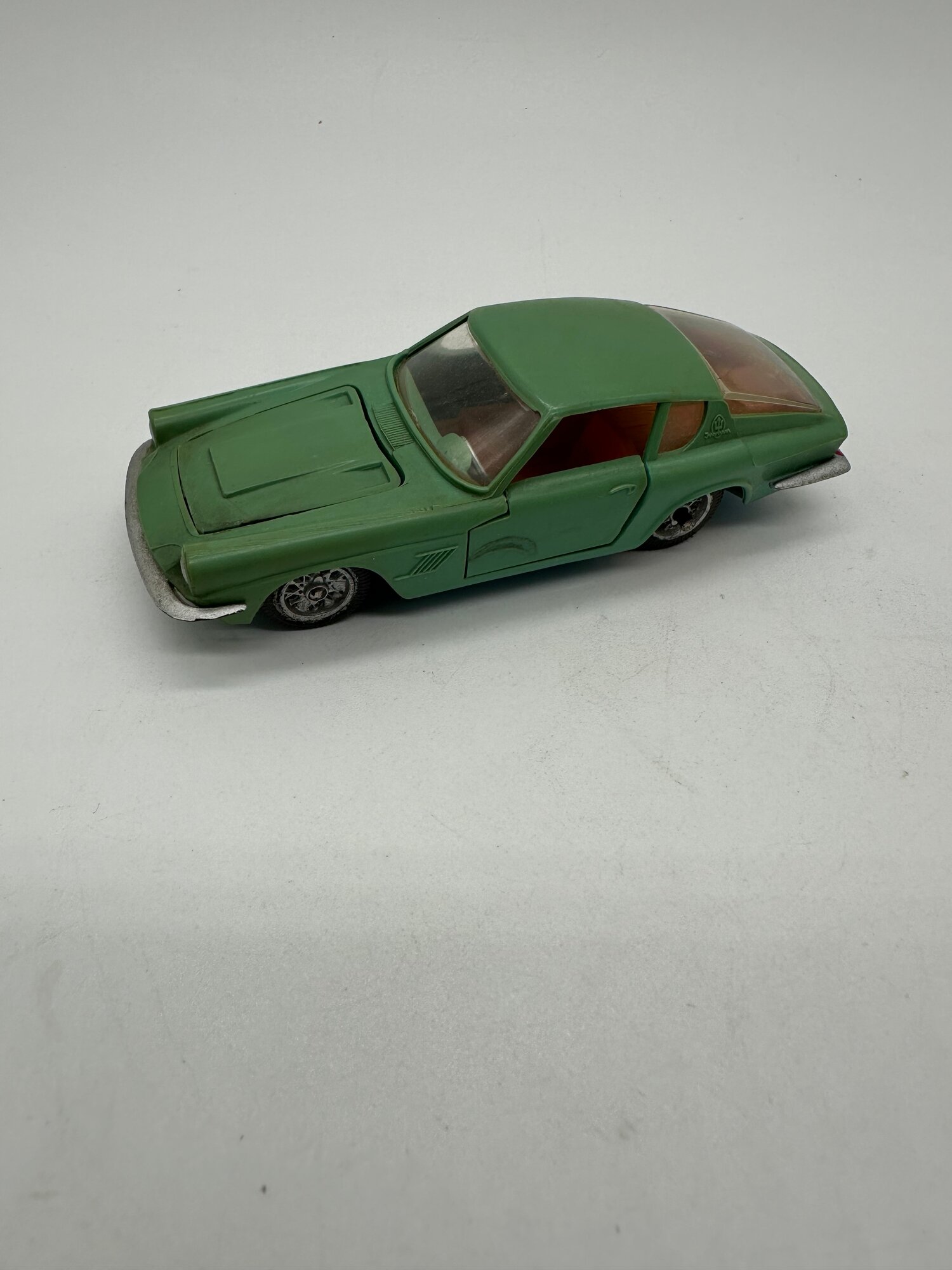 Машинка коллекционная Maseratti мистраль купе ссср 1980 годы пластик зелёная