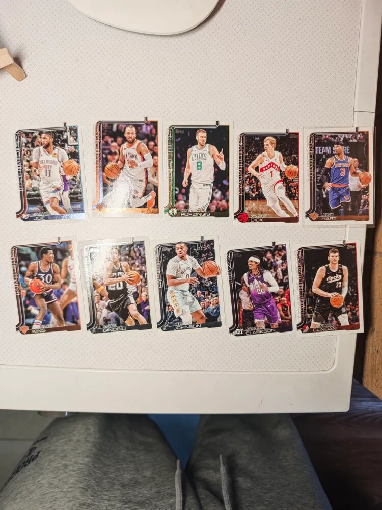 Набор коллекционных стандартных баскетбольных карточек Topps NBA