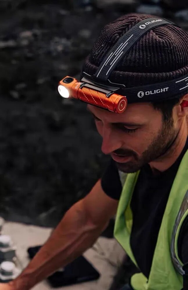Olight Perun 3 Зеленый Фонарь-прожектор, 3000 Люмен, IP54, 160 м — фото 1