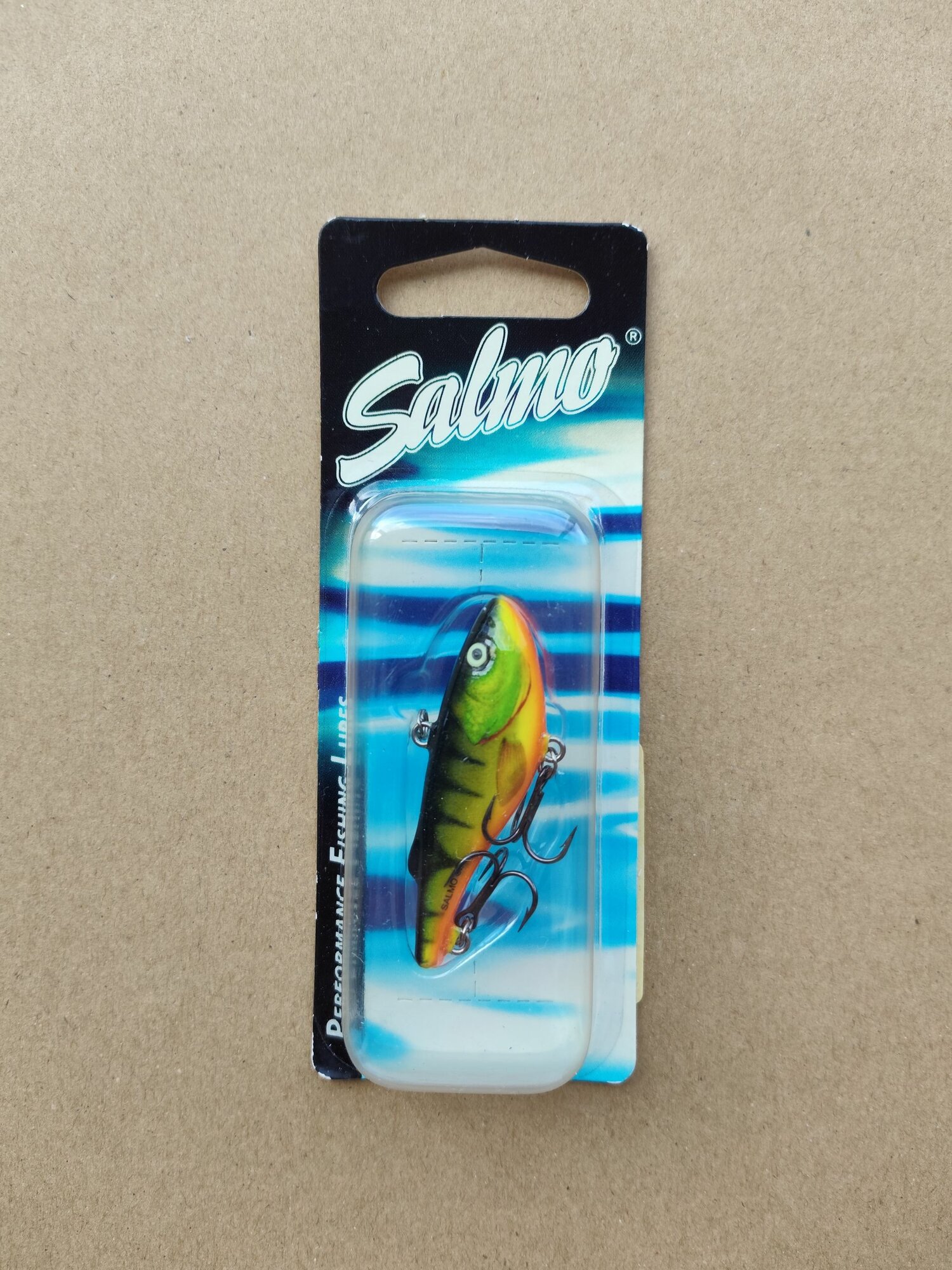 Воблер тонущий вертикальный Salmo Zipper 4.5см, 9.5гр, цвет HP