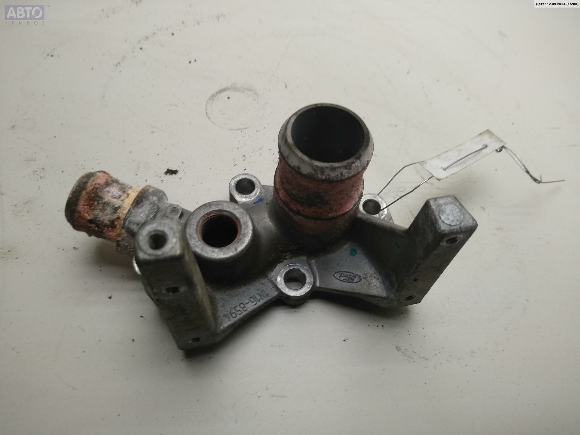 Фланец (тройник) системы охлаждения Ford Fusion