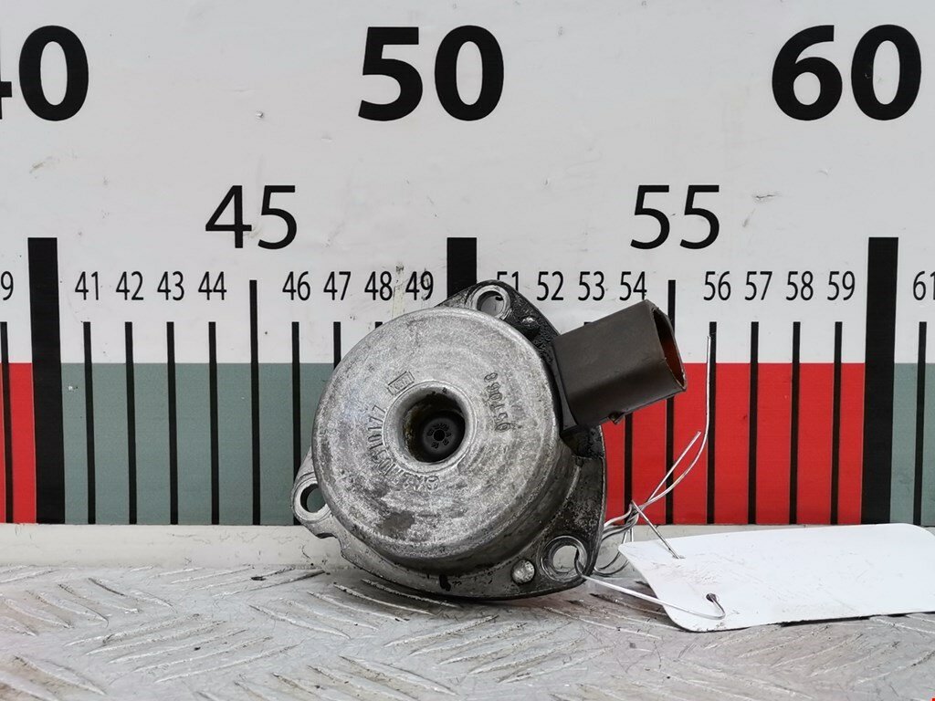 Клапан фазорегулятора Mercedes C-Class (W203) A2710510177 арт. 2187304