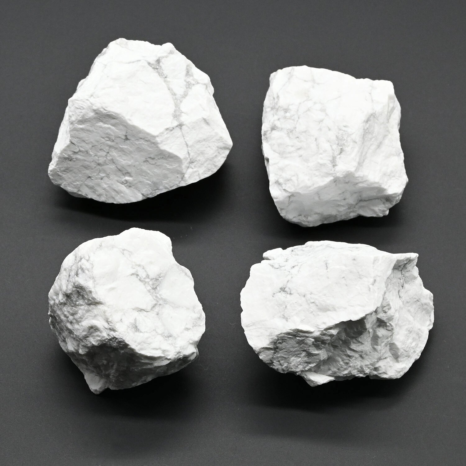 Минерал кахолонг 46*35*33мм, 60-69г .