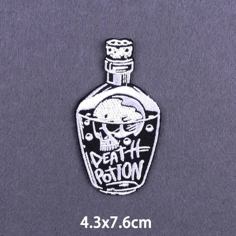 Нашивки pulaqi с черепом, котом и бабочкой PE6621CT