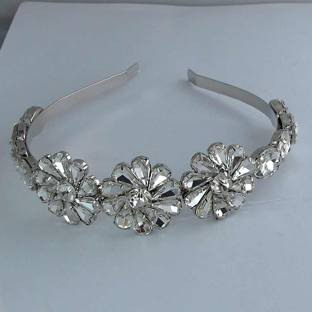 Диадема с стеклом, Эстет, ювелирное стекло,56.5 гр.