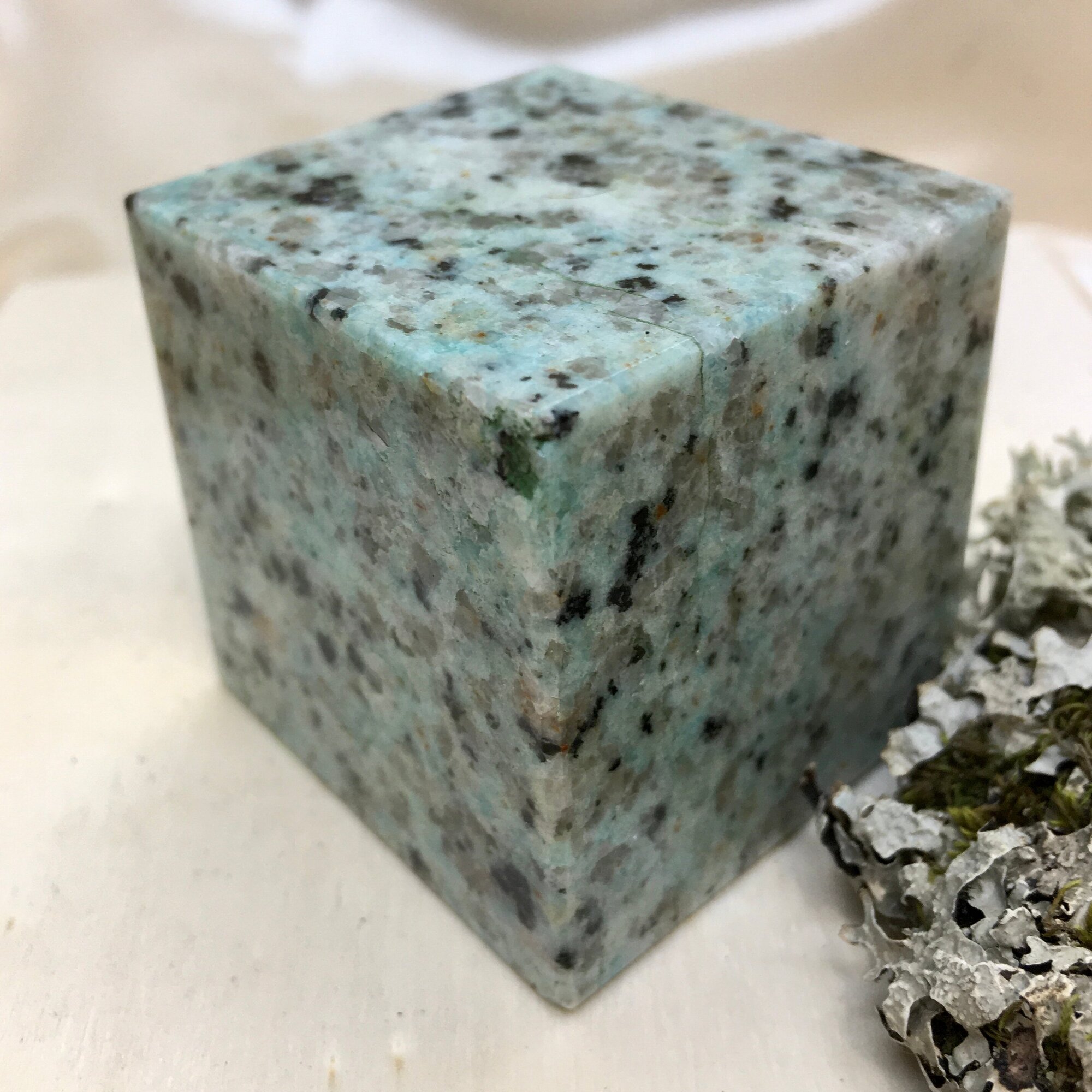 Подарок Сувенир Амазонит в форме куба