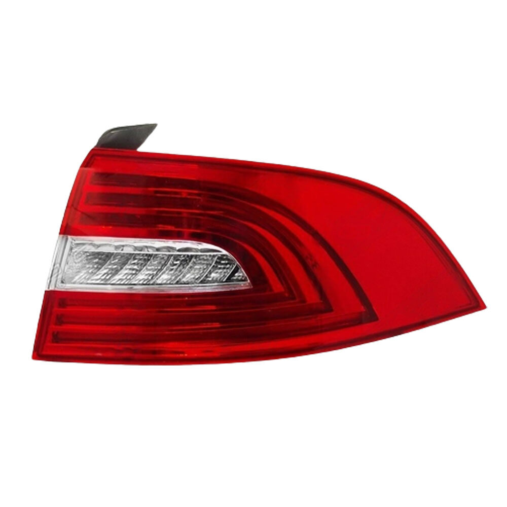 Фонарь правый задний в крыло для Skoda Superb 2 2013-2015 (SAT)