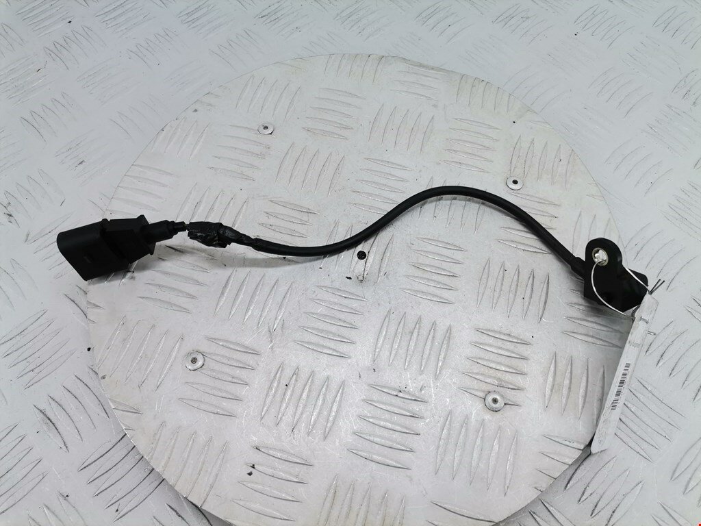 Датчик распредвала Volkswagen Golf 5 03G957147C арт. 1244979