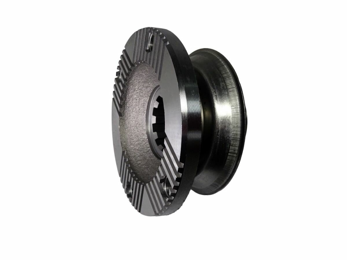 Фланец ведущего вала заднего редуктора евро круглый с насечкой 4 болта (Автомагнат)