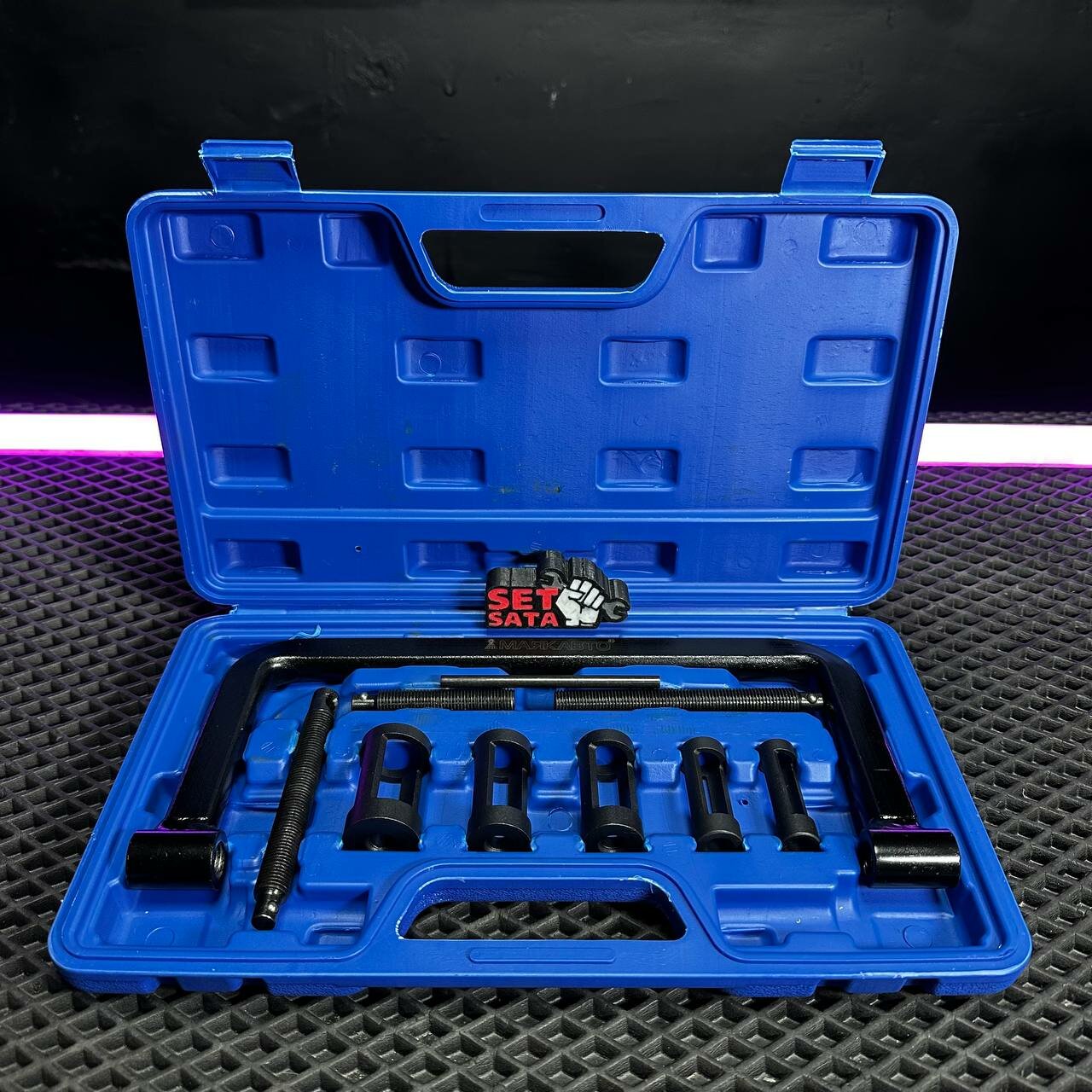 Рассухариватель клапанов "МАЯКАВТО", универсальный набор из 10 инструментов