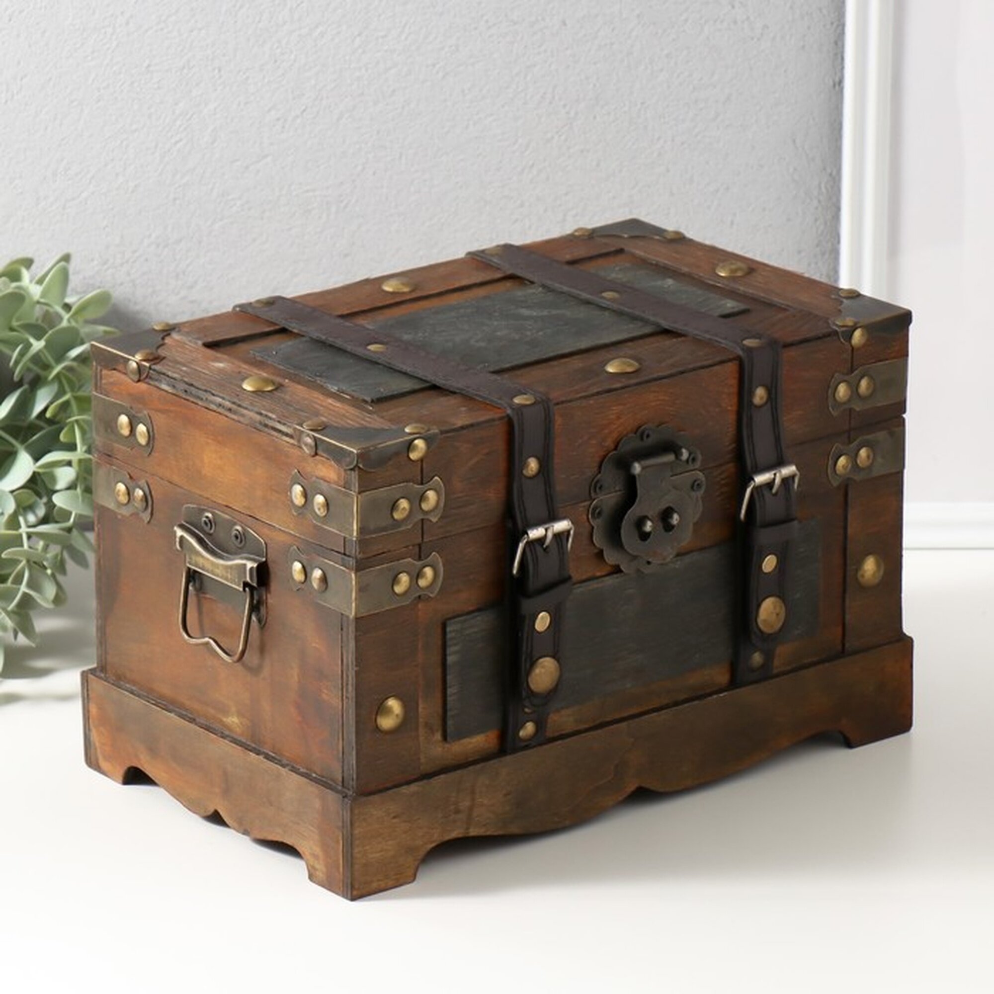 Шкатулка Сима-ленд "Ремо", дерево, 29x18x18 см, с замком и ручкой, коричневая