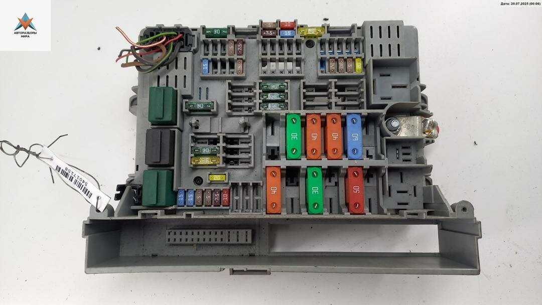 Блок предохранителей BMW 1 E81/E82/E87/E88 2006 6906624
