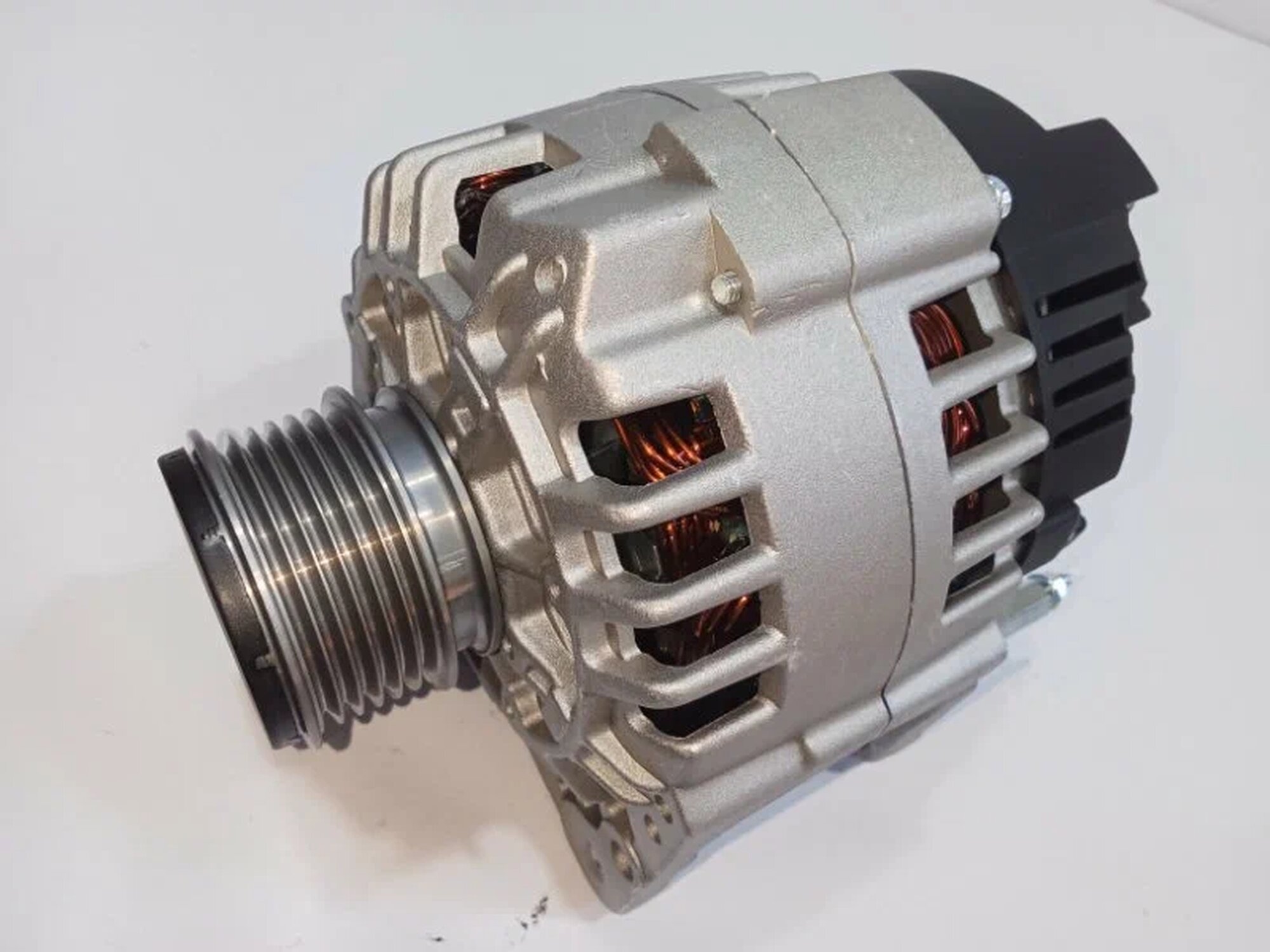 Генератор 038903018P/PX/DX, для Volkswagen, Audi, Ford, Seat, Skoda, черный/серебристый