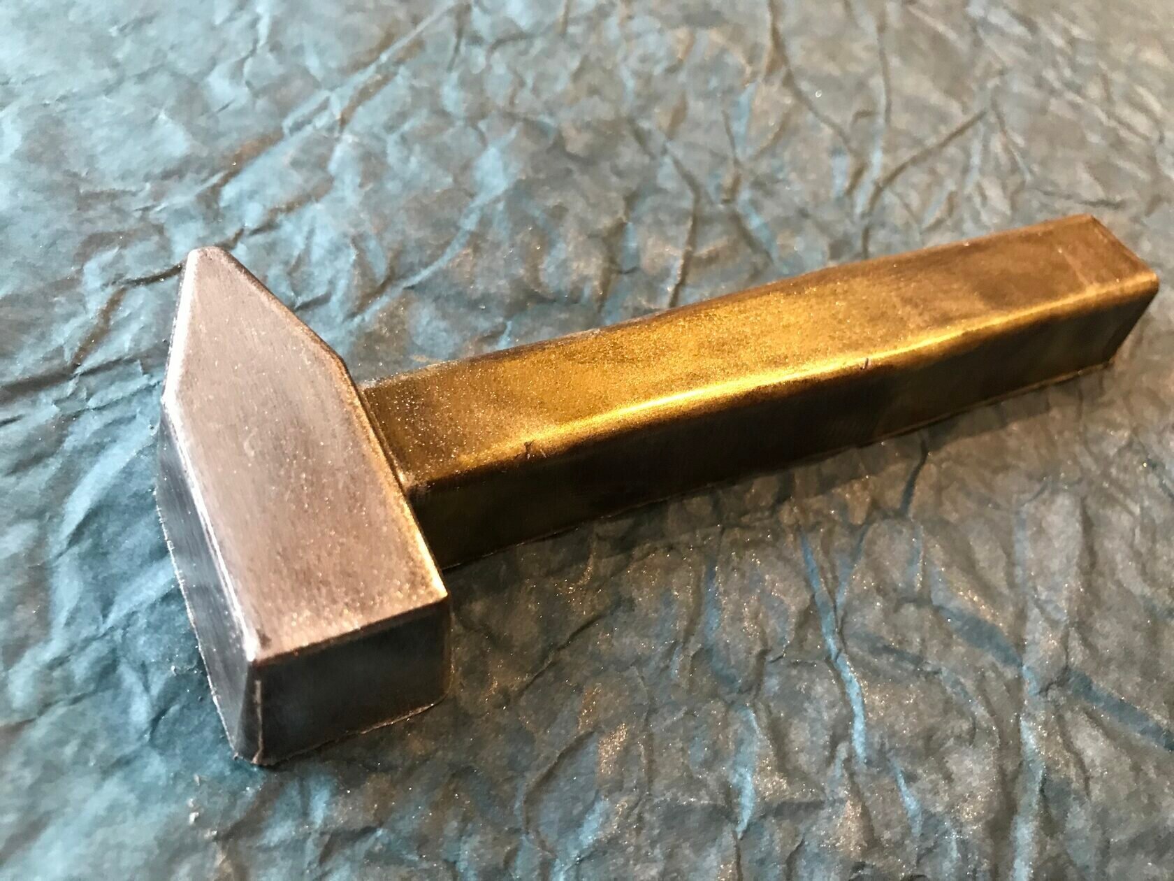 Шоколадные строительные инструменты - Молоток, молочный шоколад, ручная работа