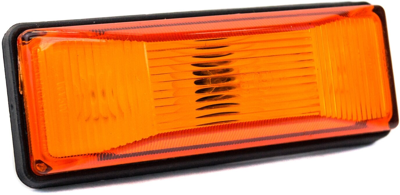 Указатель поворота боковой с лампой в сборе оранжевый для ВАЗ 2106, Лада 4х4, Нива Легенд