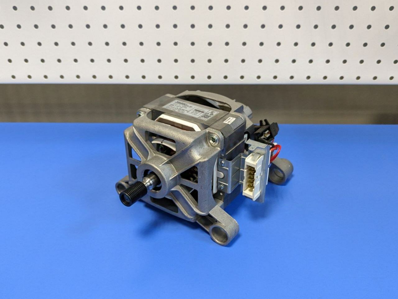 Двигатель стиральной машины Candy, Haier HCD63/39 A1 (41025049)