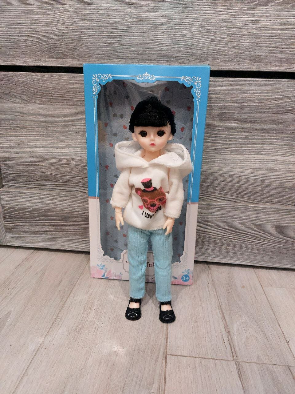 Кукла шарнирная коллекционная 30 см в подарочной упаковке