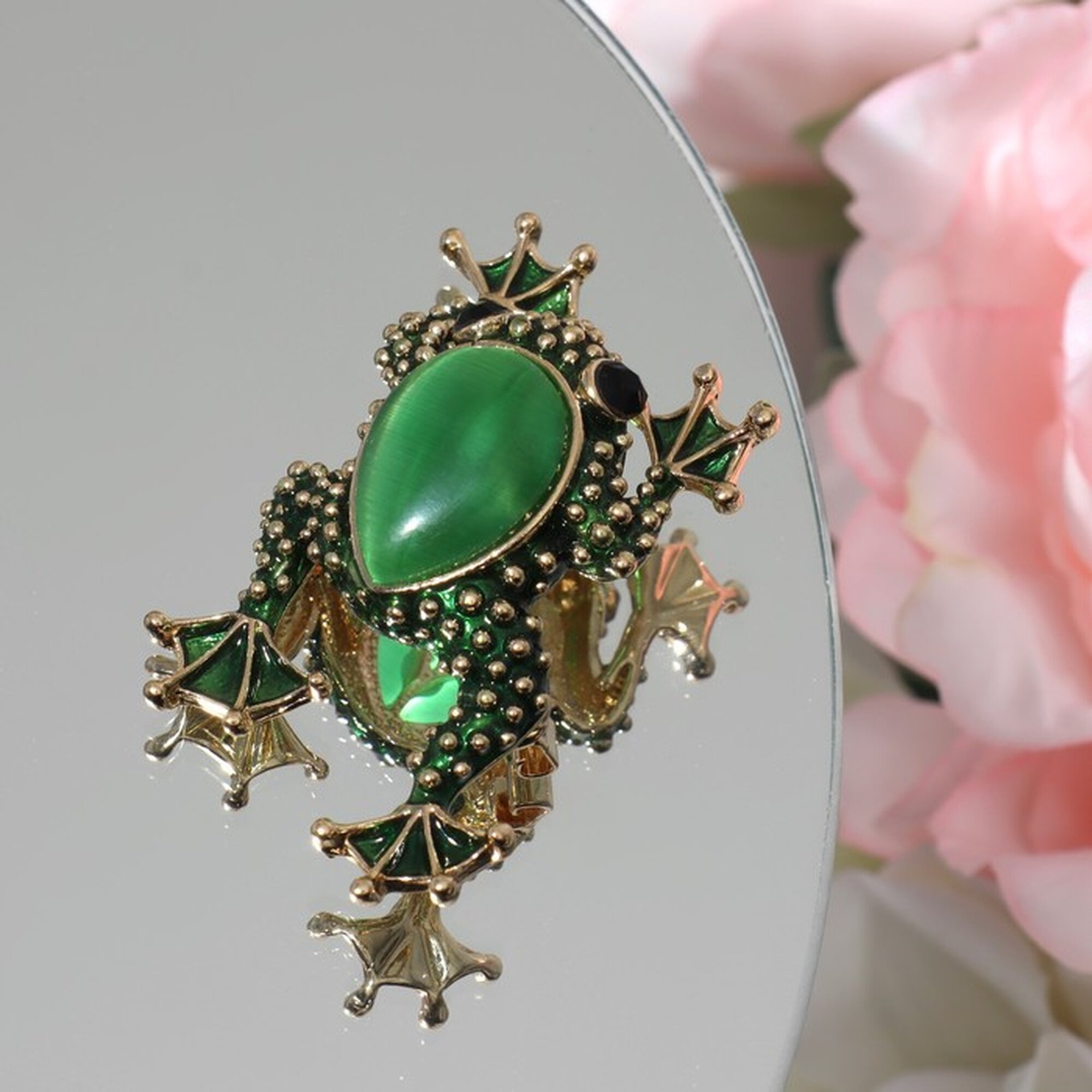 Брошь, эмаль, искусственный камень, стразы