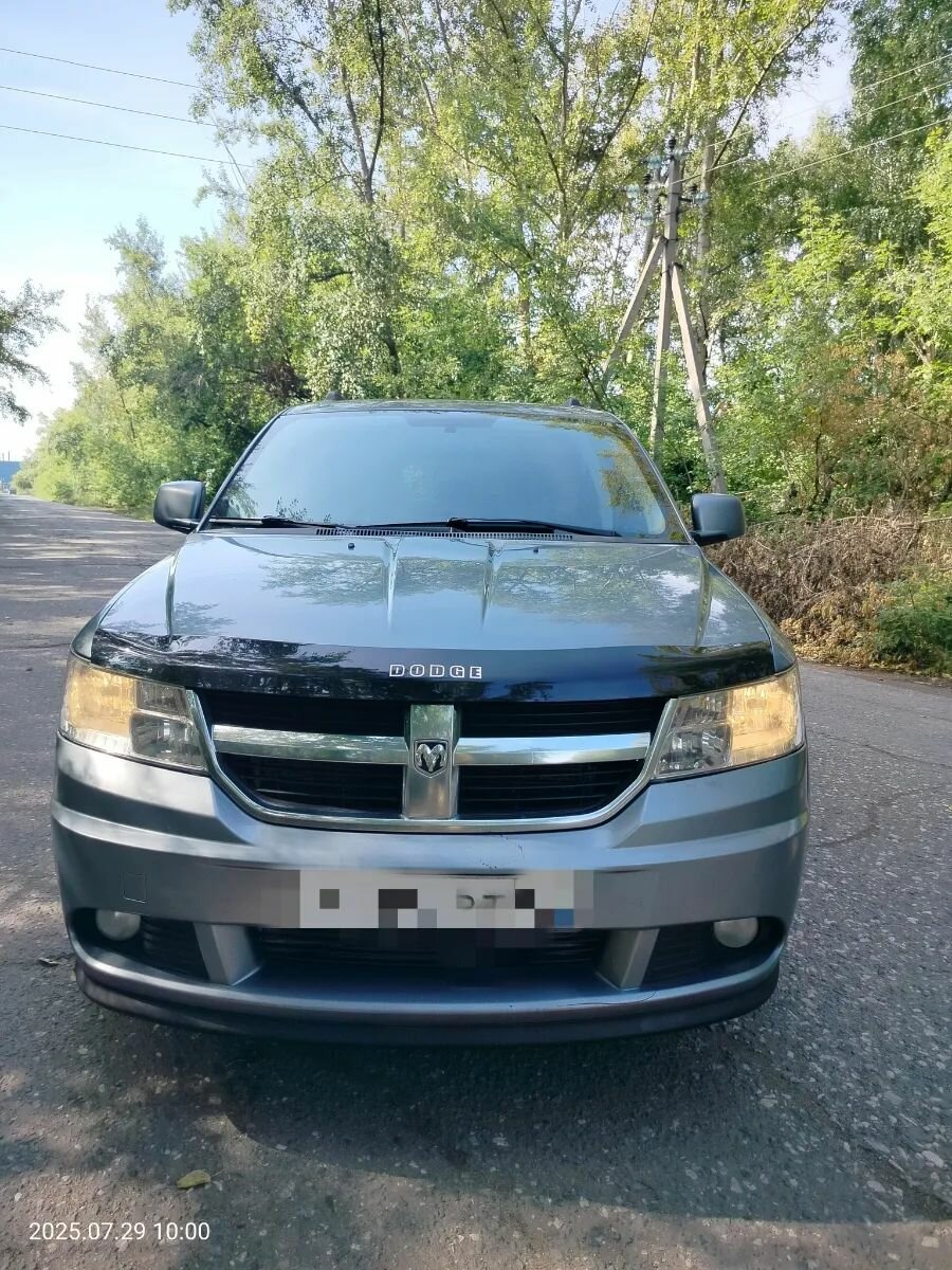 Дефлектор капота (отбойник, мухобойка) DODGE JOURNEY (2008-) "VIP-TUNING"+подарок по вашему выбору